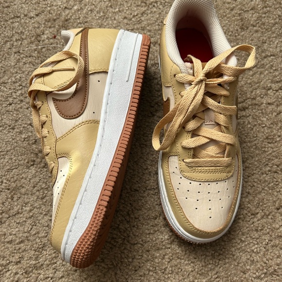 Nike | Shoes | Nike Kids Tan And Cream Sneakers | Poshmark